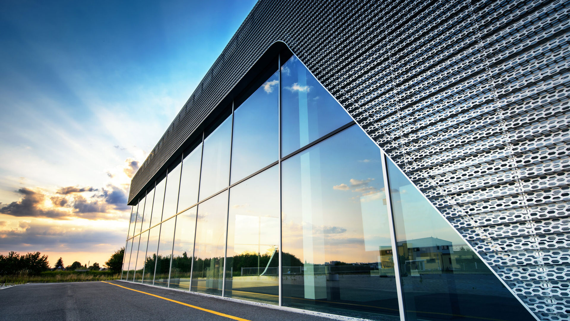 Toughened Glass in Kochi and Bangalore | Contact us | V-tuff