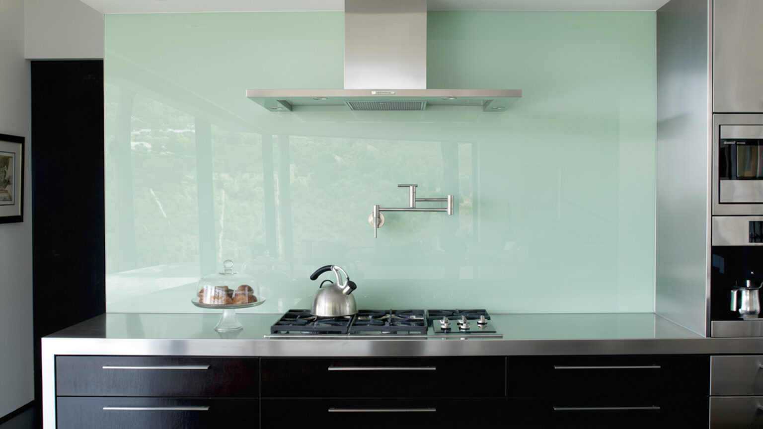 Kitchens & Splashbacks - v-tuff